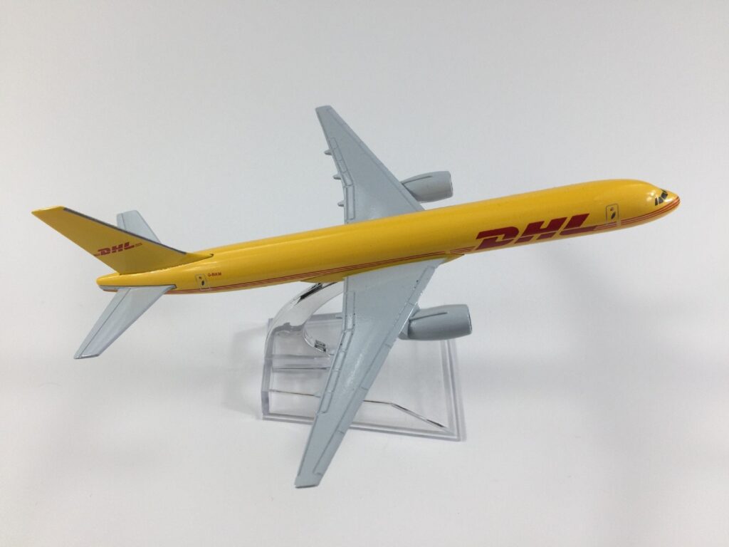 DHL Aircraft Machine Model | SgGiftsHub.com.sg